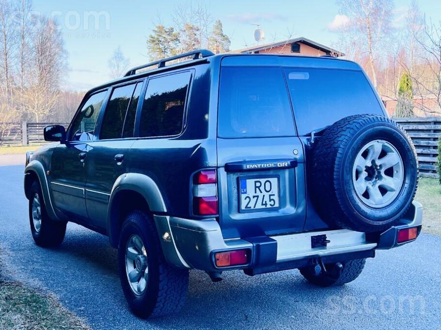 Zaļš Nissan Patrol 2001 Rīga, ar dzinēja tilpumu 3.00 L un nobraukumu 346 tūkst. km par 4590 €, foto 3 vietnē AUTOMOTO.COM.LV