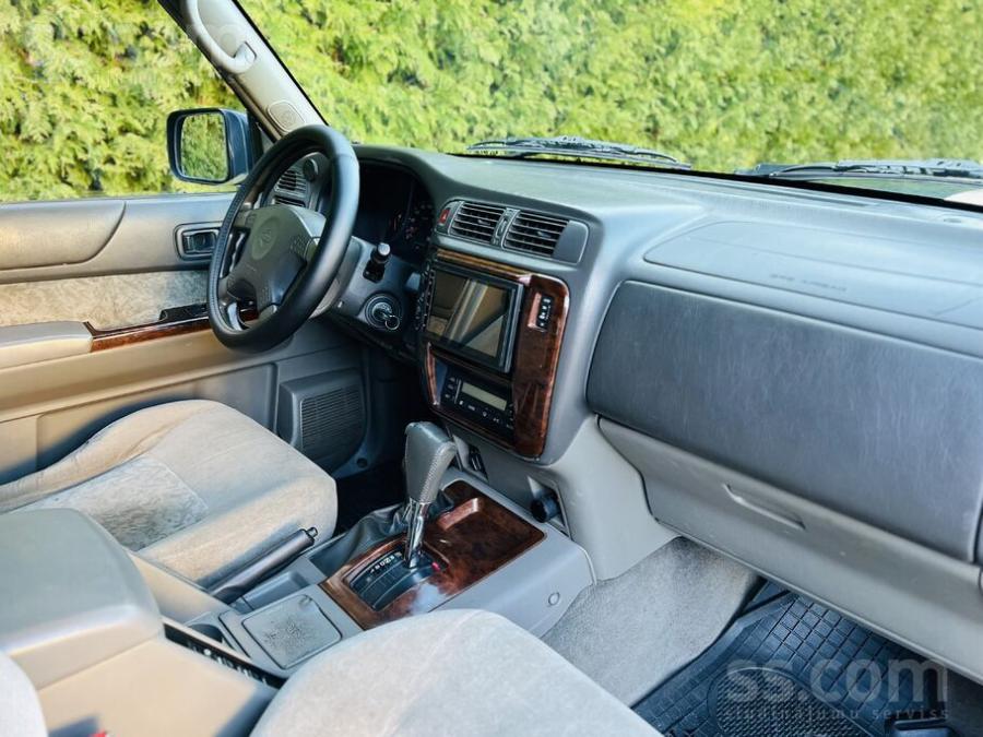 Zaļš Nissan Patrol 2001 Rīga, ar dzinēja tilpumu 3.00 L un nobraukumu 346 tūkst. km par 4590 €, foto 7 vietnē AUTOMOTO.COM.LV
