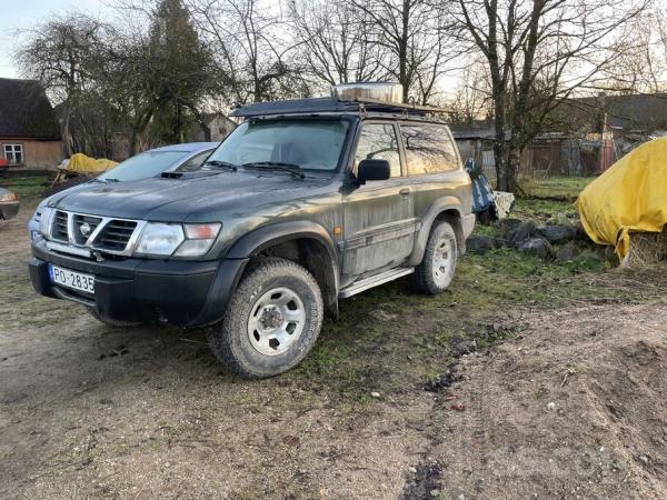 Zaļš Nissan Patrol 2001 Liepāja, ar dzinēja tilpumu 3.00 L un nobraukumu 237 tūkst. km par 5450 €, foto 2 vietnē AUTOMOTO.COM.LV