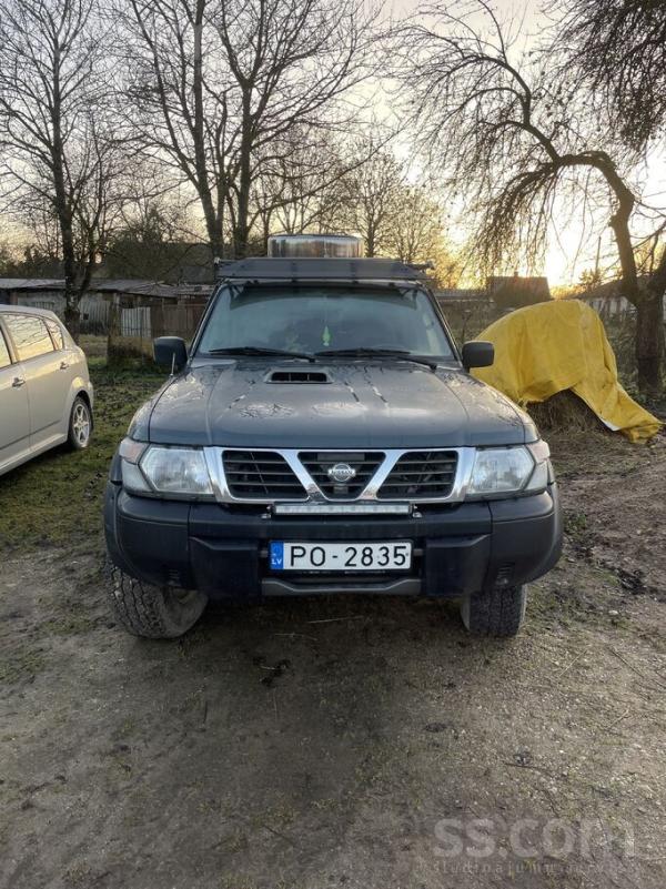 Zaļš Nissan Patrol 2001 Liepāja, ar dzinēja tilpumu 3.00 L un nobraukumu 237 tūkst. km par 5450 €, foto 3 vietnē AUTOMOTO.COM.LV