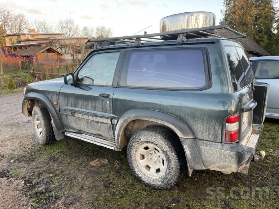 Zaļš Nissan Patrol 2001 Liepāja, ar dzinēja tilpumu 3.00 L un nobraukumu 237 tūkst. km par 5450 €, foto 5 vietnē AUTOMOTO.COM.LV