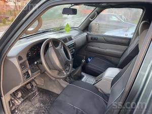 Zaļš Nissan Patrol 2001 Liepāja, ar dzinēja tilpumu 3.00 L un nobraukumu 237 tūkst. km par 5450 €, foto 6 vietnē AUTOMOTO.COM.LV