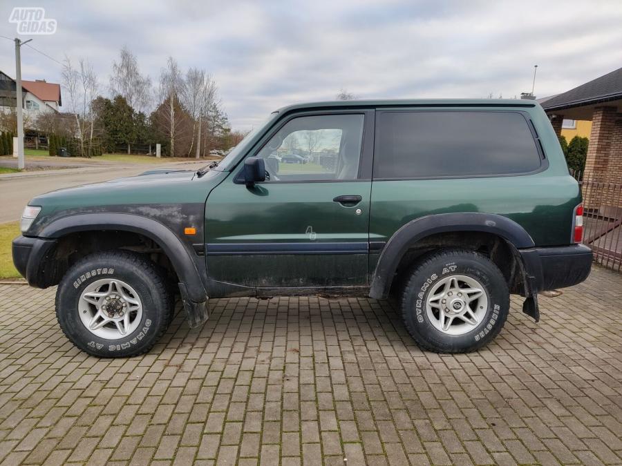 Green Nissan Patrol 2001 in Panevezys, with an engine capacity of 3.00 L and mileage of 227 thousand km for 4700 €, photo 1 on AUTOMOTO.COM.LV