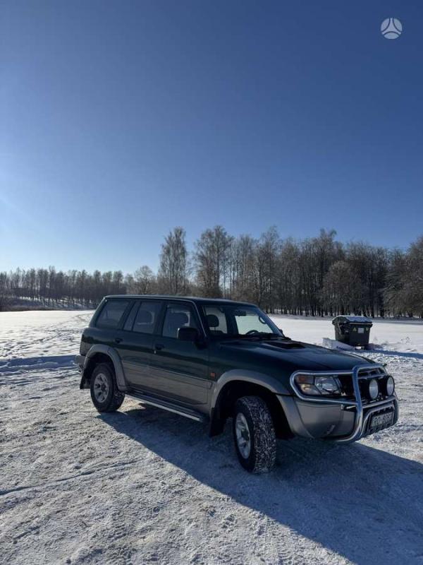 Zaļš Nissan Patrol 2002 Marijampole, ar dzinēja tilpumu 2.95 L un nobraukumu 290 tūkst. km par 10000 €, foto 2 vietnē AUTOMOTO.COM.LV
