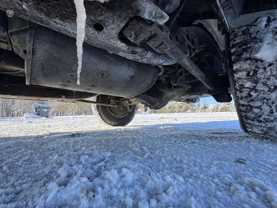 Зеленый Ниссан Патрол 2002 в Мариямполе, объемом двигателя 2.95 л и пробегом 290 тыс. км за 10000 €, фото 19 на AUTOMOTO.COM.LV