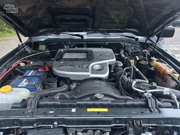 Green Nissan Patrol 2002 in Kaunas, with an engine capacity of 3.00 L and mileage of 197 thousand km for 8400 €, photo 11 on AUTOMOTO.COM.LV