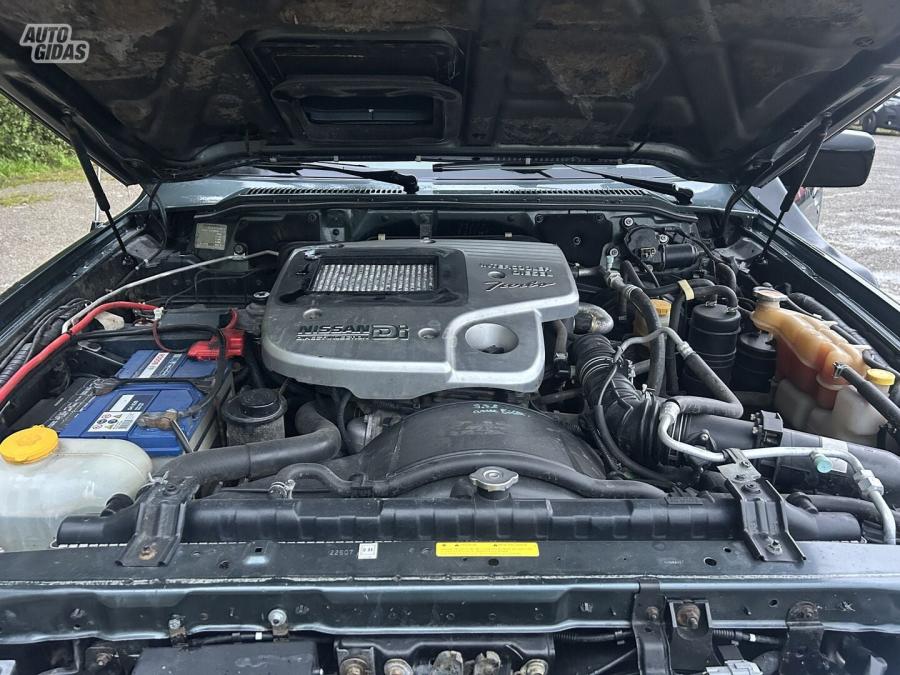 Green Nissan Patrol 2002 in Kaunas, with an engine capacity of 3.00 L and mileage of 197 thousand km for 8400 €, photo 11 on AUTOMOTO.COM.LV