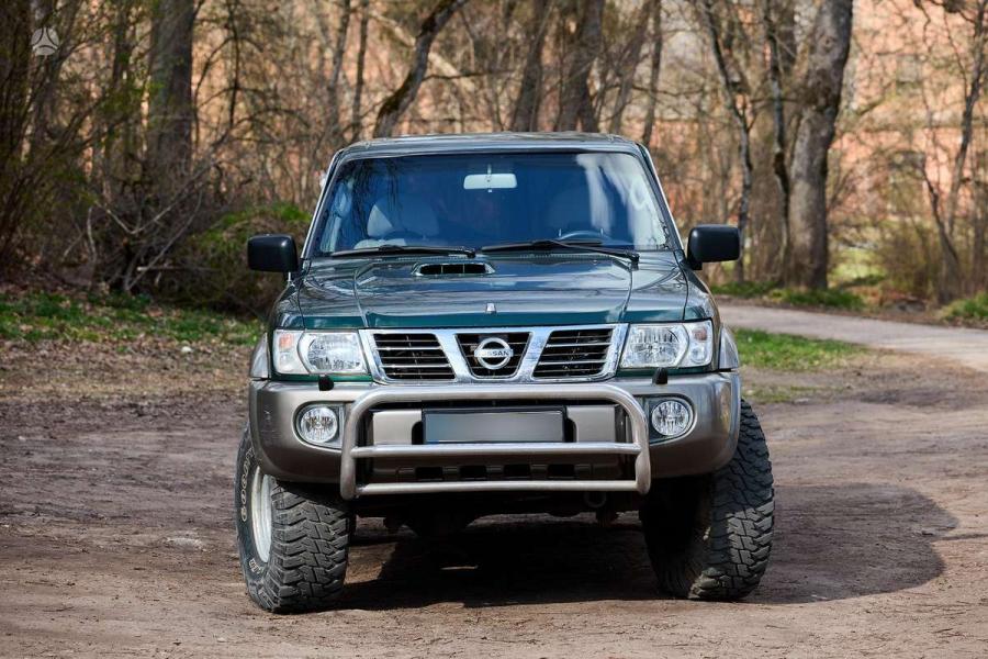 Zaļš Nissan Patrol 2004 Trakai, ar dzinēja tilpumu 2.95 L un nobraukumu 203 tūkst. km par 12700 €, foto 1 vietnē AUTOMOTO.COM.LV