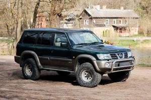 Zaļš Nissan Patrol 2004 Trakai, ar dzinēja tilpumu 2.95 L un nobraukumu 203 tūkst. km par 12700 €, foto 3 vietnē AUTOMOTO.COM.LV