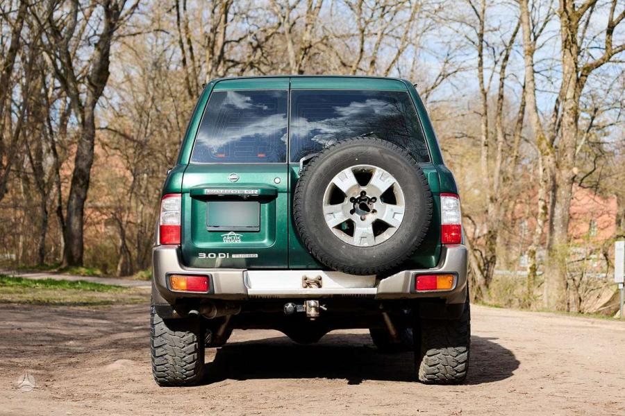 Zaļš Nissan Patrol 2004 Trakai, ar dzinēja tilpumu 2.95 L un nobraukumu 203 tūkst. km par 12700 €, foto 8 vietnē AUTOMOTO.COM.LV