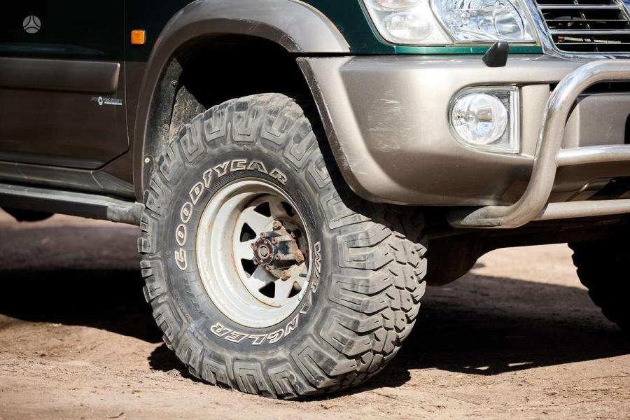 Zaļš Nissan Patrol 2004 Trakai, ar dzinēja tilpumu 2.95 L un nobraukumu 203 tūkst. km par 12700 €, foto 18 vietnē AUTOMOTO.COM.LV
