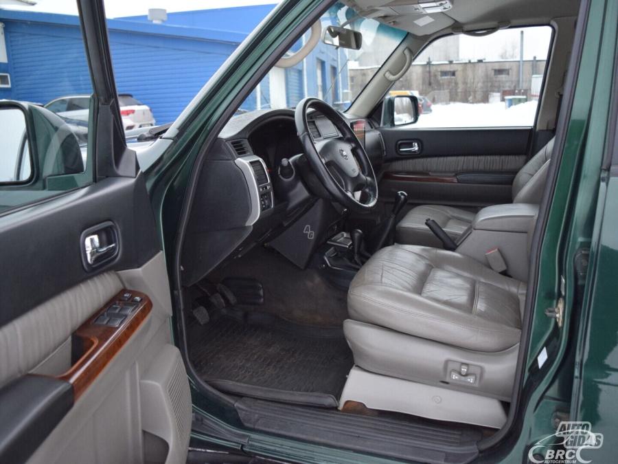 Zaļš Nissan Patrol 2005 Rīga, ar dzinēja tilpumu 3.00 L un nobraukumu 274 tūkst. km par 7900 €, foto 3 vietnē AUTOMOTO.COM.LV