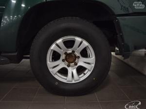 Zaļš Nissan Patrol 2005 Rīga, ar dzinēja tilpumu 3.00 L un nobraukumu 274 tūkst. km par 7900 €, foto 24 vietnē AUTOMOTO.COM.LV