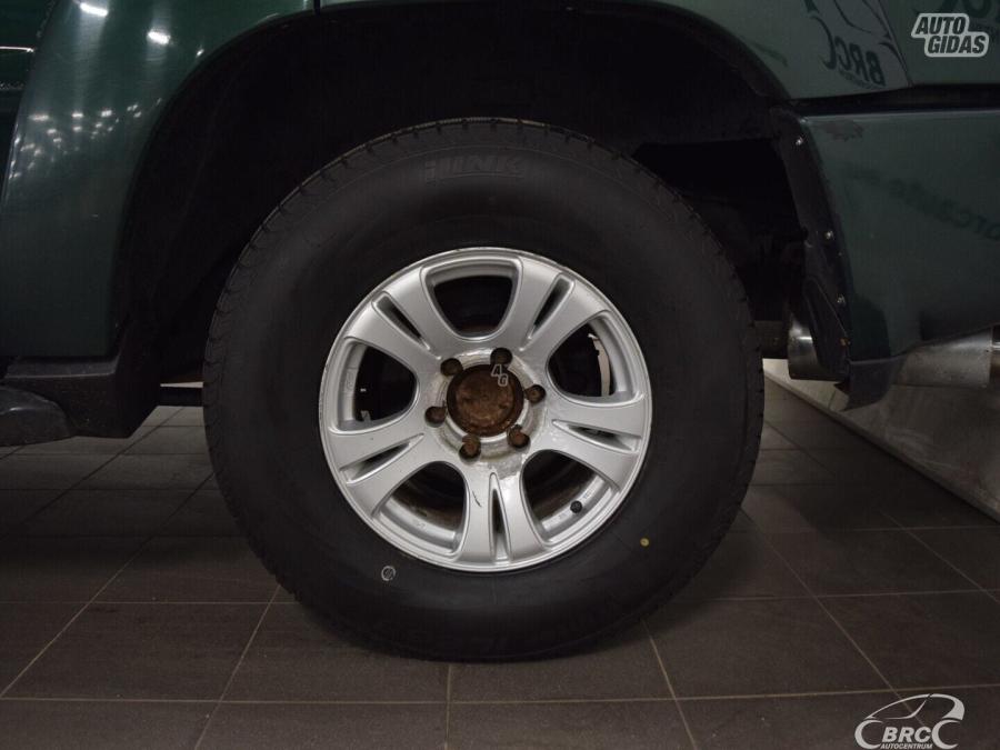 Zaļš Nissan Patrol 2005 Rīga, ar dzinēja tilpumu 3.00 L un nobraukumu 274 tūkst. km par 7900 €, foto 24 vietnē AUTOMOTO.COM.LV