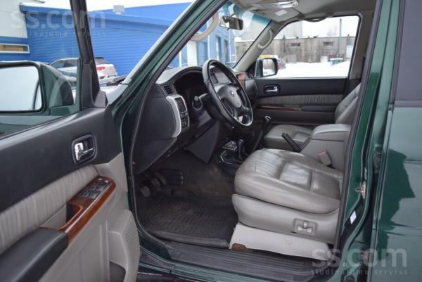 Zaļš Nissan Patrol 2005 Rīga, ar dzinēja tilpumu 3.00 L un nobraukumu 274 tūkst. km par 7900 €, foto 3 vietnē AUTOMOTO.COM.LV