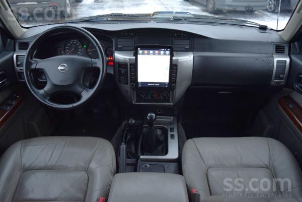 Zaļš Nissan Patrol 2005 Rīga, ar dzinēja tilpumu 3.00 L un nobraukumu 274 tūkst. km par 7900 €, foto 4 vietnē AUTOMOTO.COM.LV