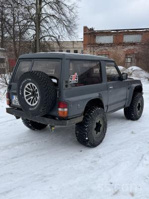 Pelēks Nissan Patrol 1990 Liepāja, ar dzinēja tilpumu 2.80 L un nobraukumu 285 tūkst. km par 7500 €, foto 4 vietnē AUTOMOTO.COM.LV