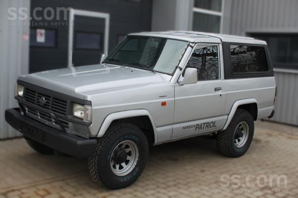 Grey Nissan Patrol 1991 in Bauska, with an engine capacity of 2.50 L and mileage of 142 thousand km for 21990 €, photo 3 on AUTOMOTO.COM.LV
