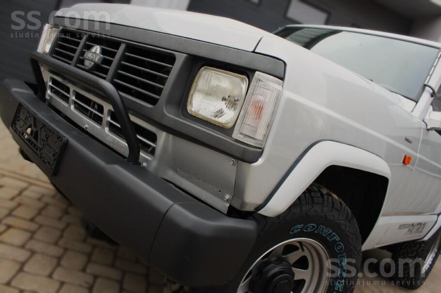 Pelēks Nissan Patrol 1991 Bauska, ar dzinēja tilpumu 2.50 L un nobraukumu 142 tūkst. km par 18900 €, foto 12 vietnē AUTOMOTO.COM.LV