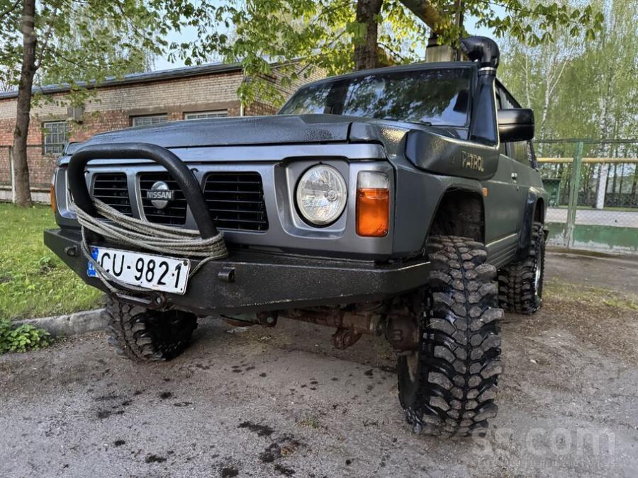 Pelēks Nissan Patrol 1993 Rīga, ar dzinēja tilpumu 2.80 L un nobraukumu 272 tūkst. km par 4500 €, foto 7 vietnē AUTOMOTO.COM.LV