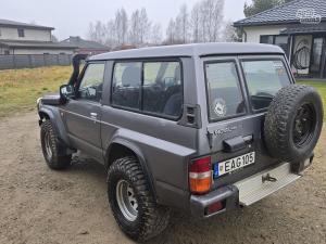 Pelēks Nissan Patrol 1993 Šauļi, ar dzinēja tilpumu 2.80 L un nobraukumu 300 tūkst. km par 4650 €, foto 4 vietnē AUTOMOTO.COM.LV