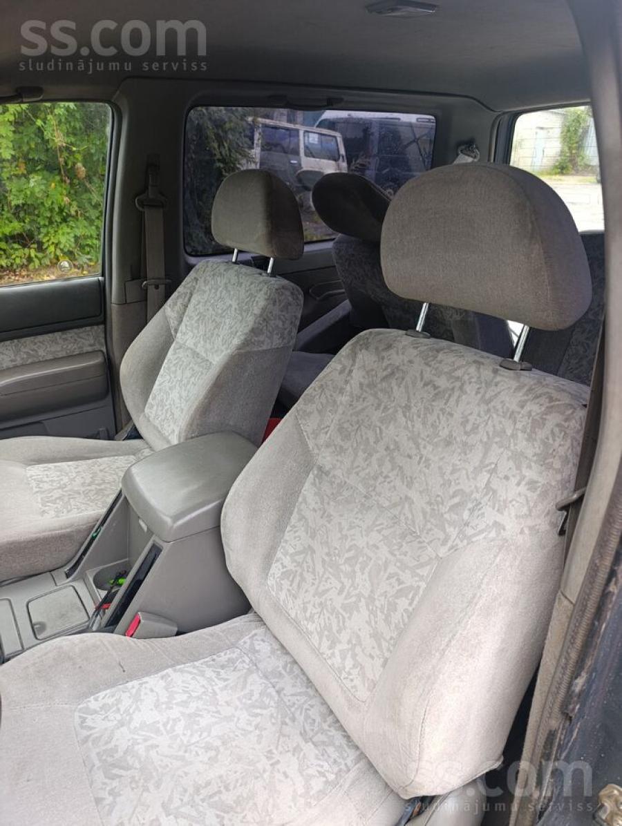 Grey Nissan Patrol 1999 in Riga, with an engine capacity of 3.00 L and mileage of 233 thousand km for 13900 €, photo 8 on AUTOMOTO.COM.LV