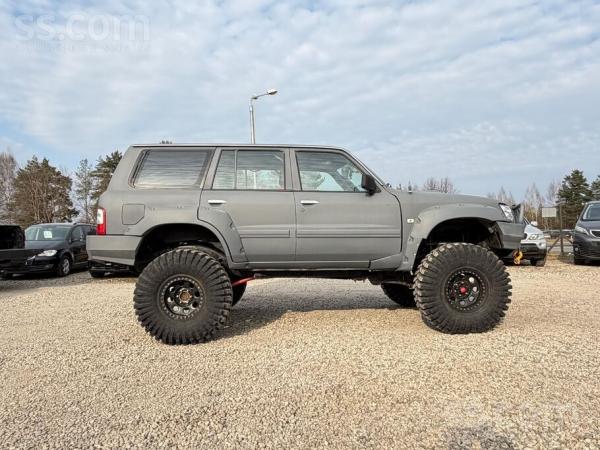 Pelēks Nissan Patrol 2002 Rīga, ar dzinēja tilpumu 3.00 L un nobraukumu 301 tūkst. km par 11900 €, foto 3 vietnē AUTOMOTO.COM.LV