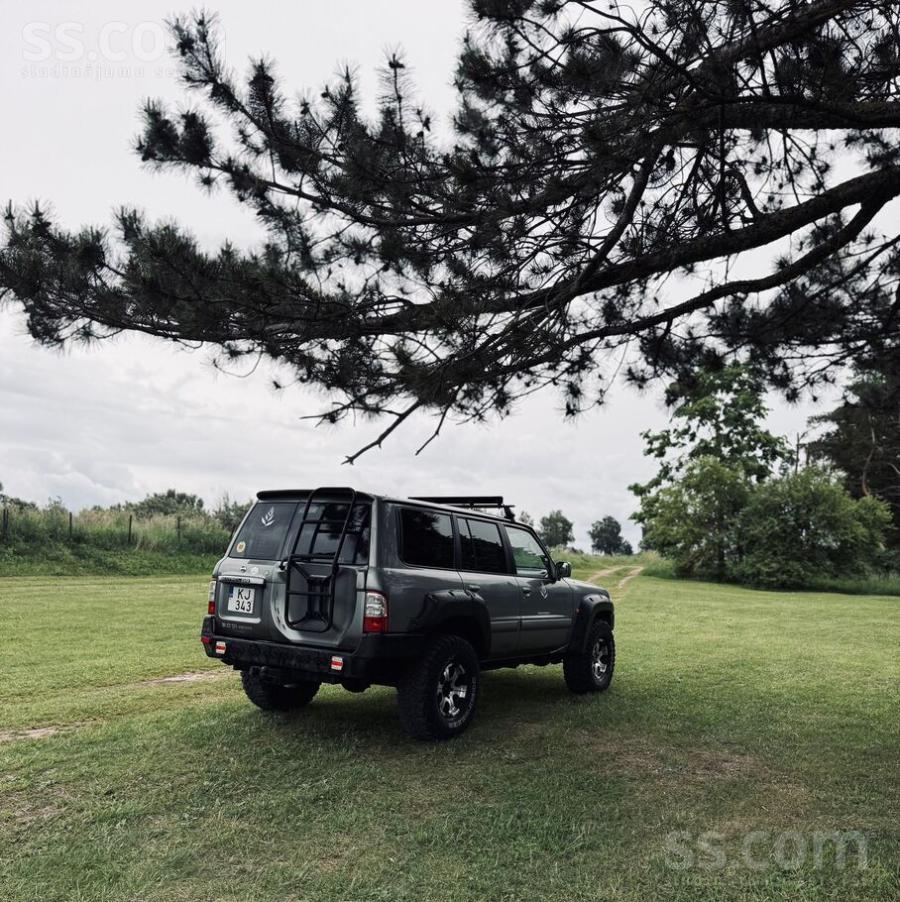 Pelēks Nissan Patrol 2003 Bauska, ar dzinēja tilpumu 3.00 L un nobraukumu 284 tūkst. km par 8500 €, foto 4 vietnē AUTOMOTO.COM.LV