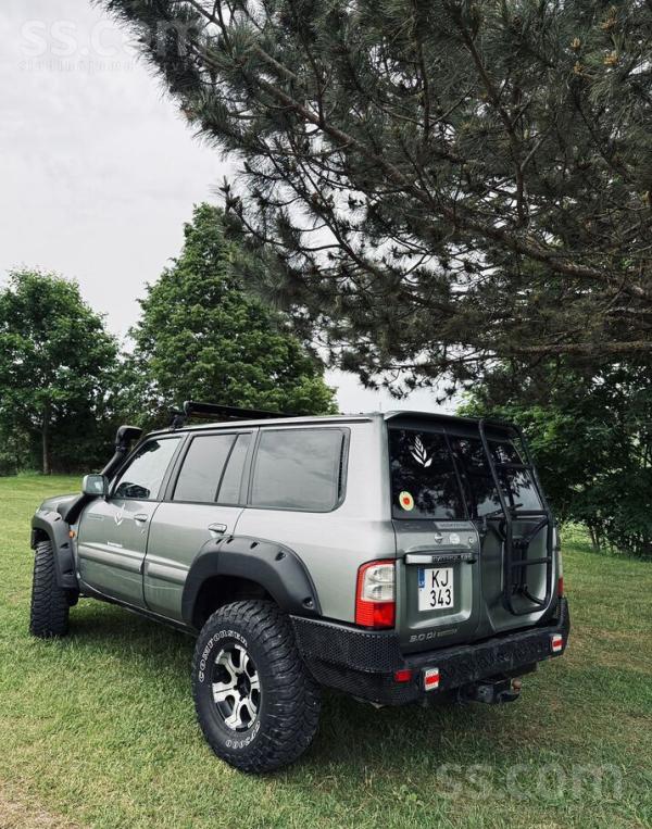Pelēks Nissan Patrol 2003 Bauska, ar dzinēja tilpumu 3.00 L un nobraukumu 284 tūkst. km par 8500 €, foto 7 vietnē AUTOMOTO.COM.LV