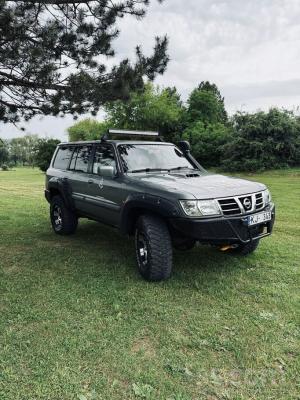 Grey Nissan Patrol 2003 in Bauska, with an engine capacity of 3.00 L and mileage of 284 thousand km for 8500 €, photo  on AUTOMOTO.COM.LV