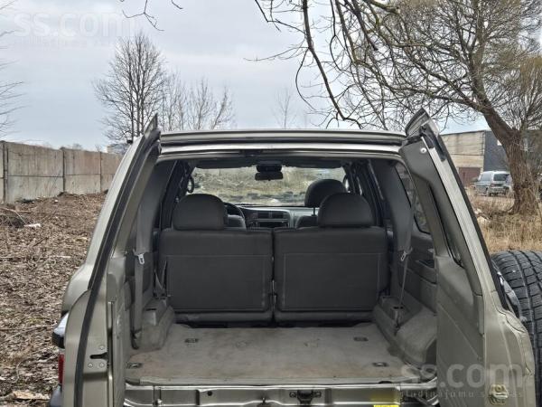Grey Nissan Patrol 2003 in Jelgava, with an engine capacity of 3.00 L and mileage of 302 thousand km for 11900 €, photo 5 on AUTOMOTO.COM.LV