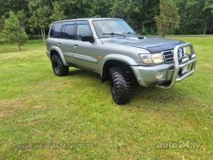 Pelēks Nissan Patrol 2003 Tallina, ar dzinēja tilpumu 3.00 L un nobraukumu 489 tūkst. km par 6500 €, foto 7 vietnē AUTOMOTO.COM.LV
