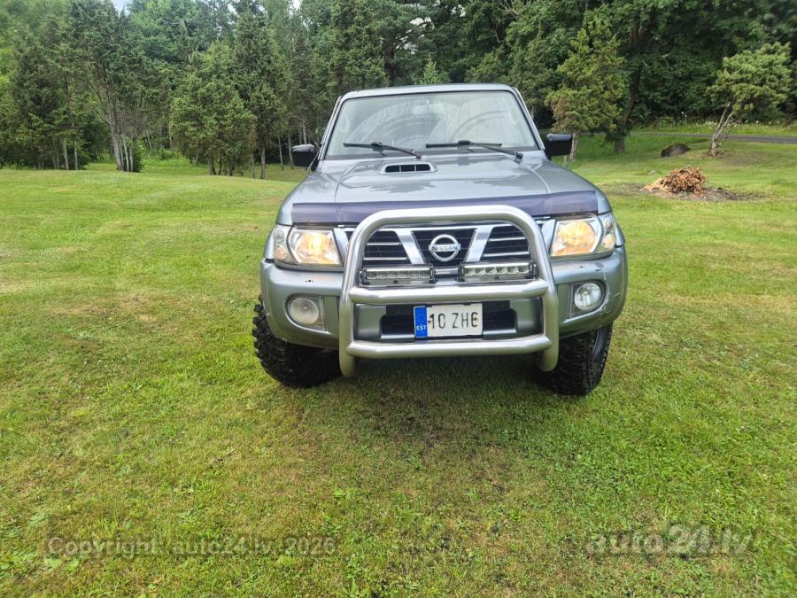 Pelēks Nissan Patrol 2003 Tallina, ar dzinēja tilpumu 3.00 L un nobraukumu 489 tūkst. km par 6500 €, foto 8 vietnē AUTOMOTO.COM.LV