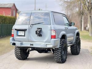 Grey Nissan Patrol 2003 in Radviliskis, with an engine capacity of 2.95 L and mileage of 270 thousand km for 20999 €, photo 4 on AUTOMOTO.COM.LV