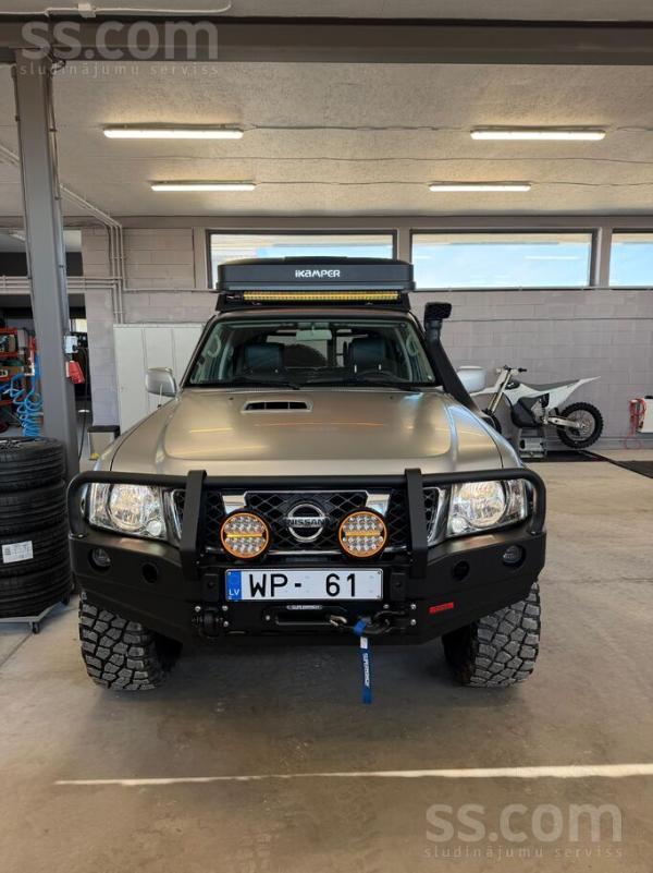 Pelēks Nissan Patrol 2005 Rīga, ar dzinēja tilpumu 3.00 L un nobraukumu 170 tūkst. km par 38000 €, foto 1 vietnē AUTOMOTO.COM.LV