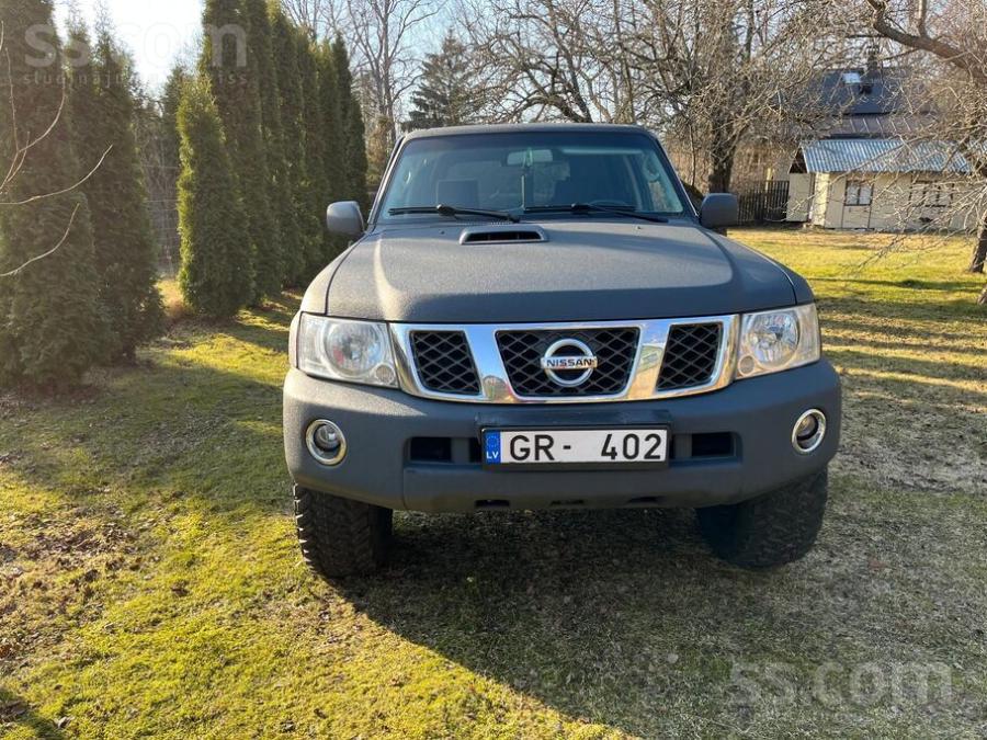 Pelēks Nissan Patrol 2005 Rīga, ar dzinēja tilpumu 3.00 L un nobraukumu 320 tūkst. km par 11330 €, foto 1 vietnē AUTOMOTO.COM.LV