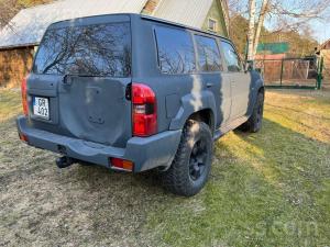 Pelēks Nissan Patrol 2005 Rīga, ar dzinēja tilpumu 3.00 L un nobraukumu 320 tūkst. km par 11330 €, foto 5 vietnē AUTOMOTO.COM.LV