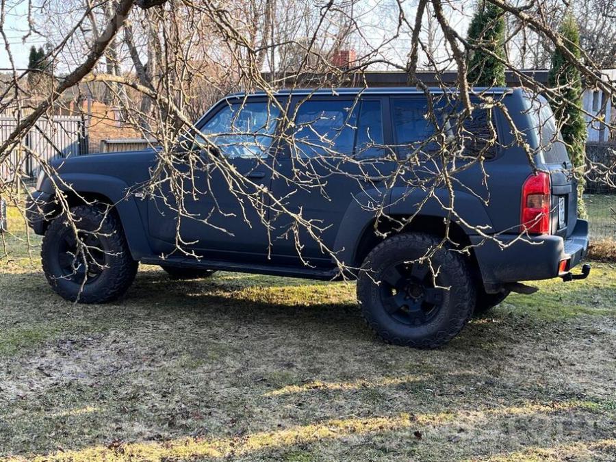 Pelēks Nissan Patrol 2005 Rīga, ar dzinēja tilpumu 3.00 L un nobraukumu 320 tūkst. km par 11330 €, foto 7 vietnē AUTOMOTO.COM.LV
