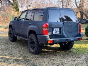 Pelēks Nissan Patrol 2005 Rīga, ar dzinēja tilpumu 3.00 L un nobraukumu 320 tūkst. km par 11330 €, foto 8 vietnē AUTOMOTO.COM.LV