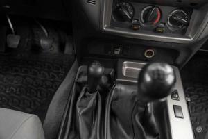 Pelēks Nissan Patrol 2007 Viļņa, ar dzinēja tilpumu 2.95 L un nobraukumu 298 tūkst. km par 14200 €, foto 19 vietnē AUTOMOTO.COM.LV