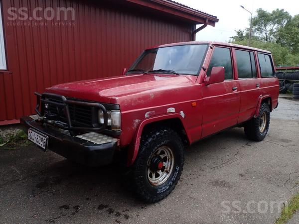 Ниссан Патрол 1990 в Лиепая на AUTOMOTO.COM.LV Красный Ниссан Патрол 1990 в Лиепая, объемом двигателя 2.80 л и пробегом 339 тыс. км за 7450 €, фото 5 на AUTOMOTO.COM.LV