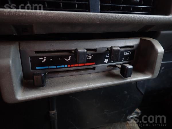 Sarkans Nissan Patrol 1990 Liepāja, ar dzinēja tilpumu 2.80 L un nobraukumu 339 tūkst. km par 7450 €, foto 11 vietnē AUTOMOTO.COM.LV