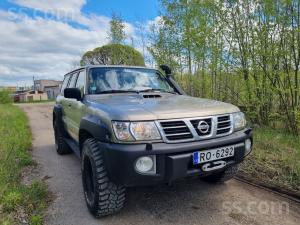 Yellow Nissan Patrol 2003 in Jelgava, with an engine capacity of 3.00 L and mileage of 366 thousand km for 7500 €, photo 2 on AUTOMOTO.COM.LV