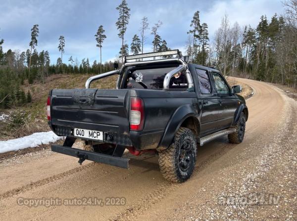 Melns Nissan Pickup 2001 Tartu, ar dzinēja tilpumu 2.50 L un nobraukumu 444 tūkst. km par 4499 €, foto 8 vietnē AUTOMOTO.COM.LV