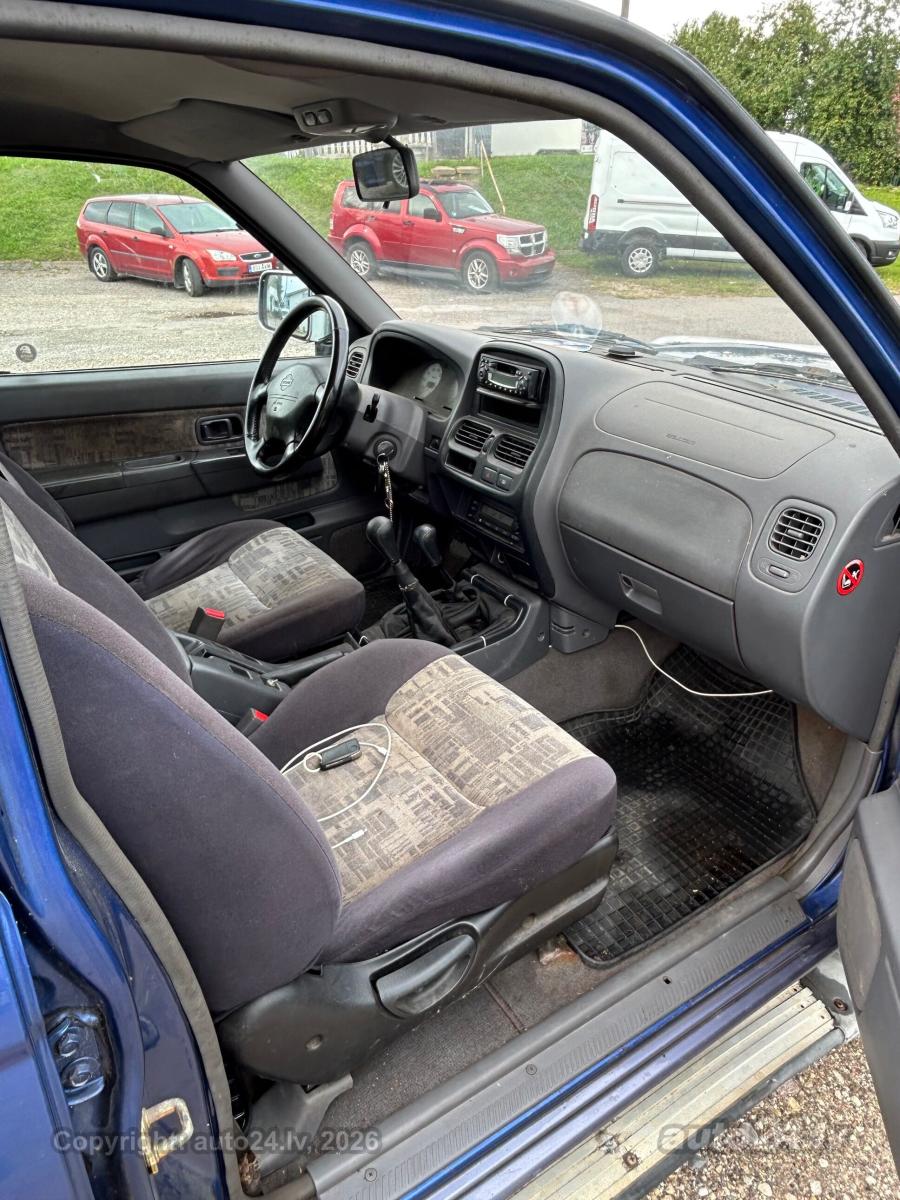 Zils Nissan Pickup 2002 Valga, ar dzinēja tilpumu 2.50 L un nobraukumu 197 tūkst. km par 2400 €, foto 12 vietnē AUTOMOTO.COM.LV