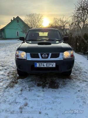 Green Nissan Pickup 2005 in Tallinn, with an engine capacity of 2.50 L and mileage of 199 thousand km for 5500 €, photo 4 on AUTOMOTO.COM.LV