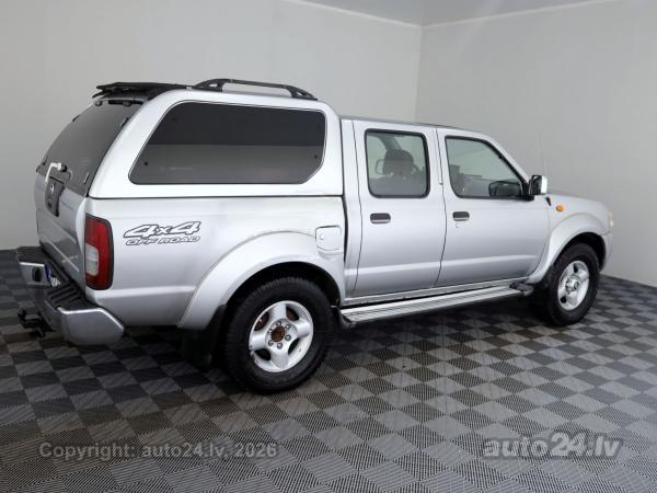 Pelēks Nissan Pickup 2004 Tallina, ar dzinēja tilpumu 2.50 L un nobraukumu 273 tūkst. km par 2999 €, foto 3 vietnē AUTOMOTO.COM.LV