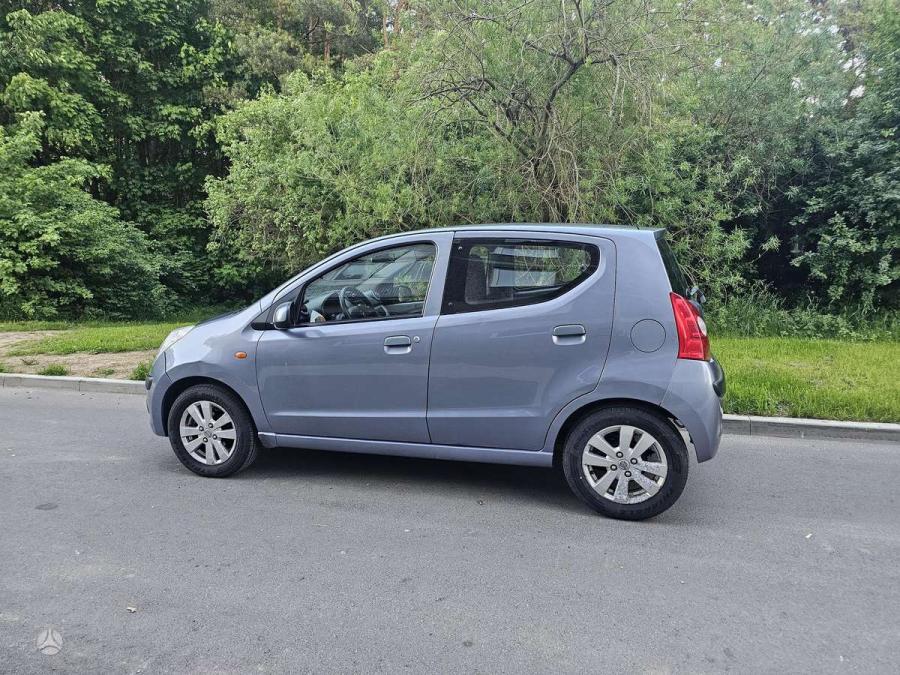 Blue Nissan Pixo 2010 in Vilnius, with an engine capacity of 1.00 L and mileage of 140 thousand km for 1500 €, photo 1 on AUTOMOTO.COM.LV