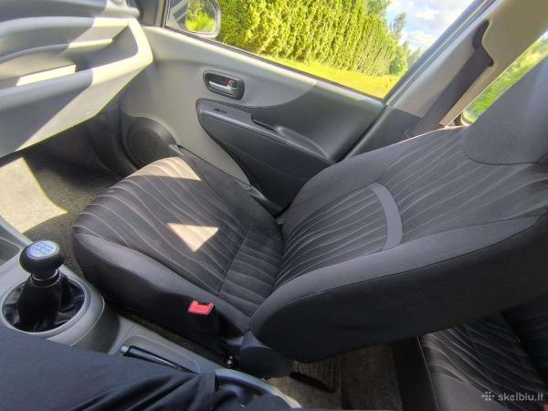 Grey Nissan Pixo 2009 in Siauliai, with an engine capacity of 1.00 L and mileage of 105 thousand km for 1350 €, photo 5 on AUTOMOTO.COM.LV