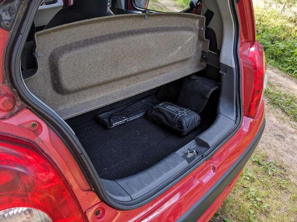 Sarkans Nissan Pixo 2010 Viļņa, ar dzinēja tilpumu 1.00 L un nobraukumu 113 tūkst. km par 1100 €, foto 11 vietnē AUTOMOTO.COM.LV